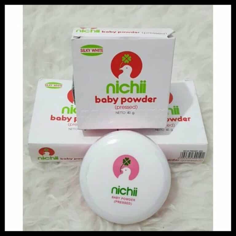 10 Merk Bedak Bayi yang Bagus untuk Wajah dan Aman