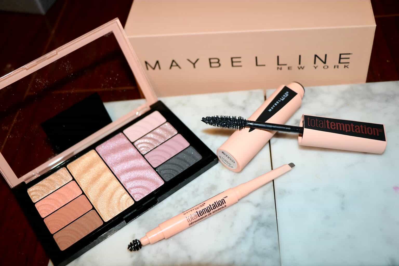 10 Merk Maskara Yang Bagus dan Awet