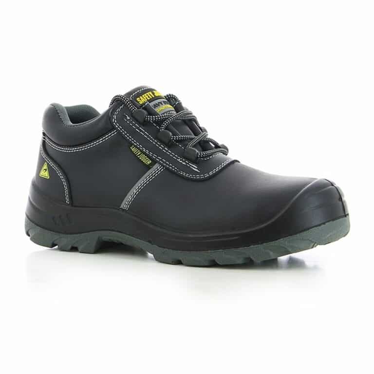 10 Merk Sepatu Safety Terbaik yang Kuat, Ringan, dan Bagus